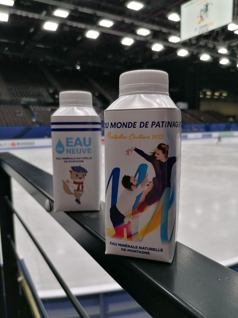 visuel bouteille eau neuve - Dis-leur